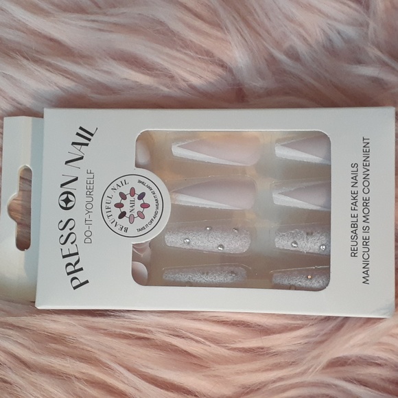 Press On Nails Professional | Makeup | New Listing Brand New Bling Xl ...